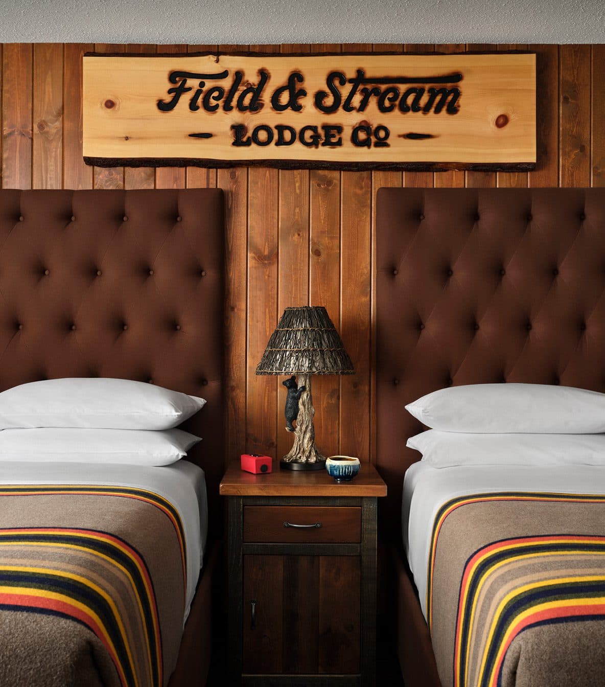 Hotel Rooms in Bozeman | Field & Stream Lodge Co.